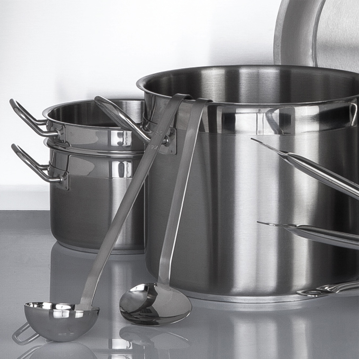 Cutlery and Professional Kitchenware - OZTI - SERVICE UTENSILS